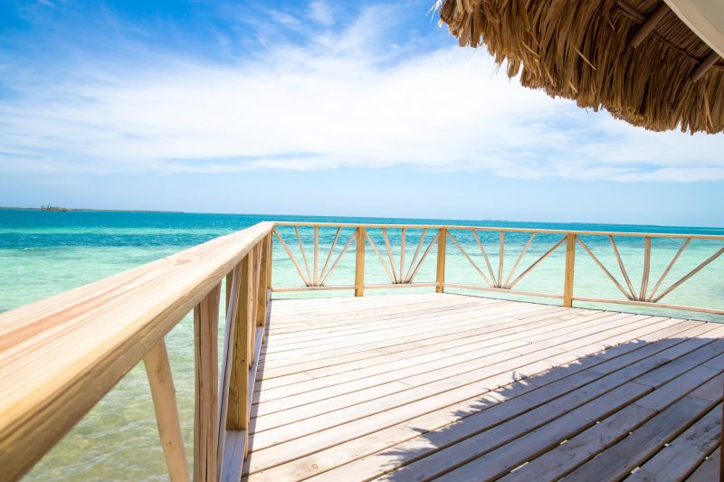 Thatch Caye Resort - Fly & Sea Dive Adventures